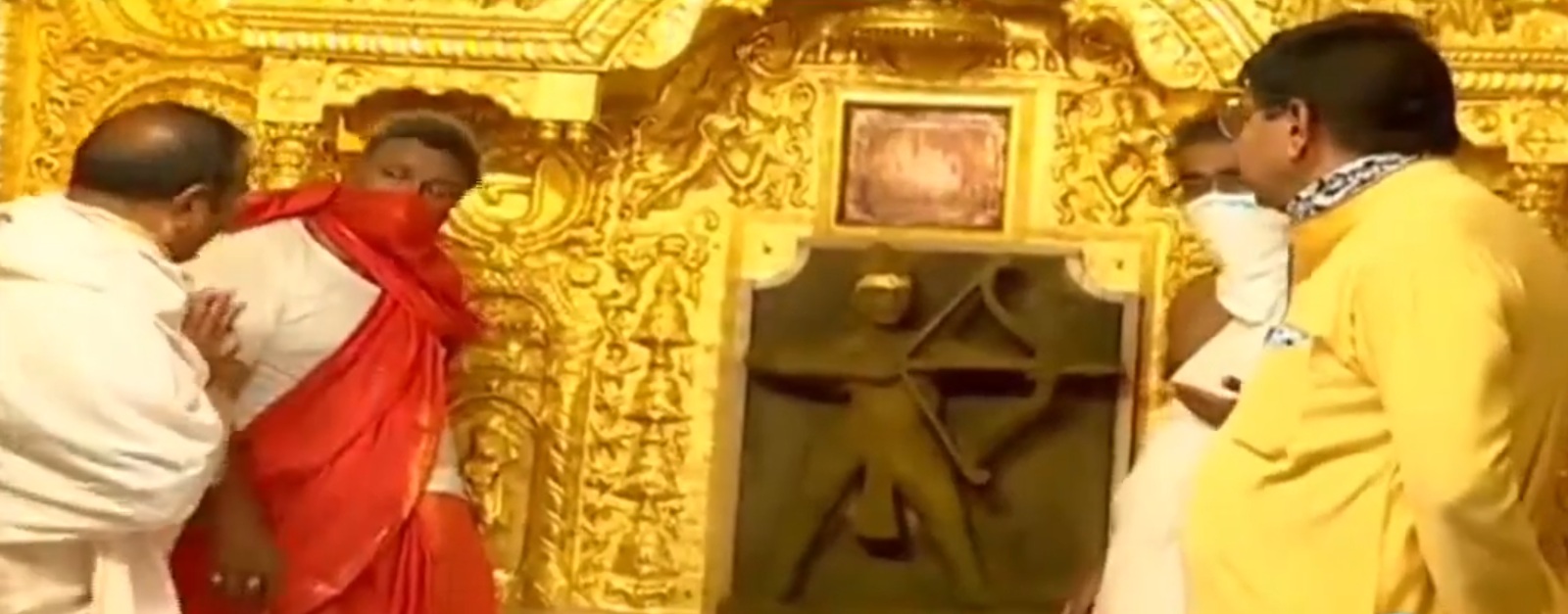 Maha Yagna at Shakti pith in Mahudi temple on Kali Chaudas