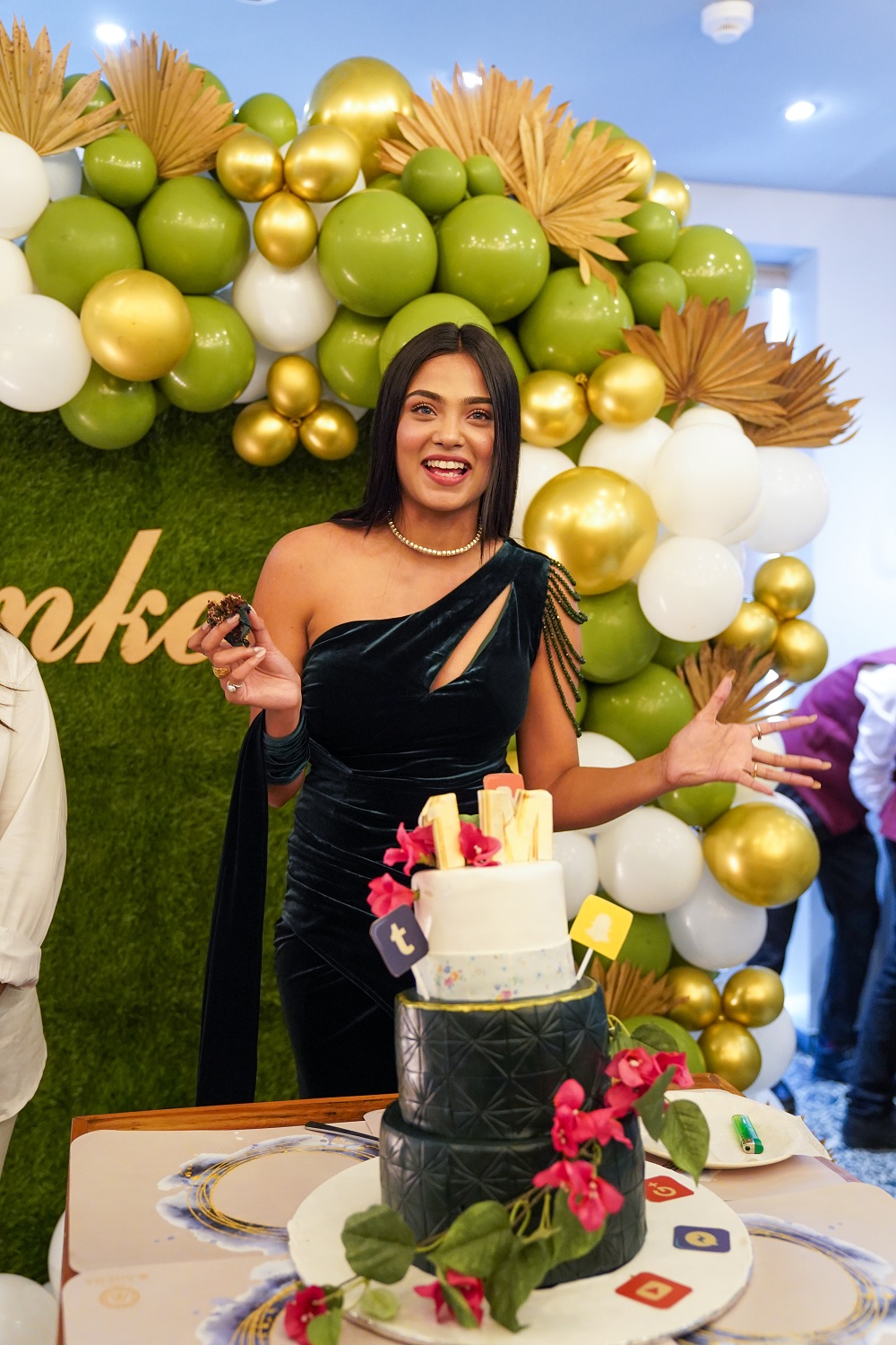 Model, influencer Tamkeen Khan touches 1M followers on Instagram ...