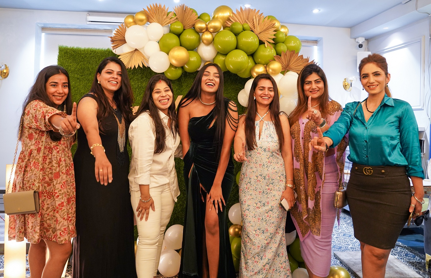 Model, influencer Tamkeen Khan touches 1M followers on Instagram ...