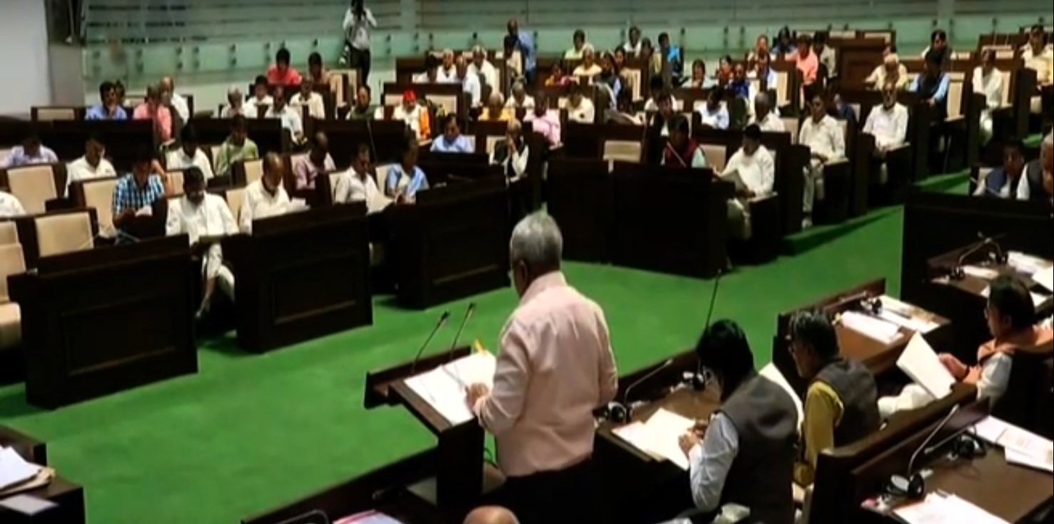Gujarat Budget 2023-24 presented by FM Kanu Desai in Budget Session of ...