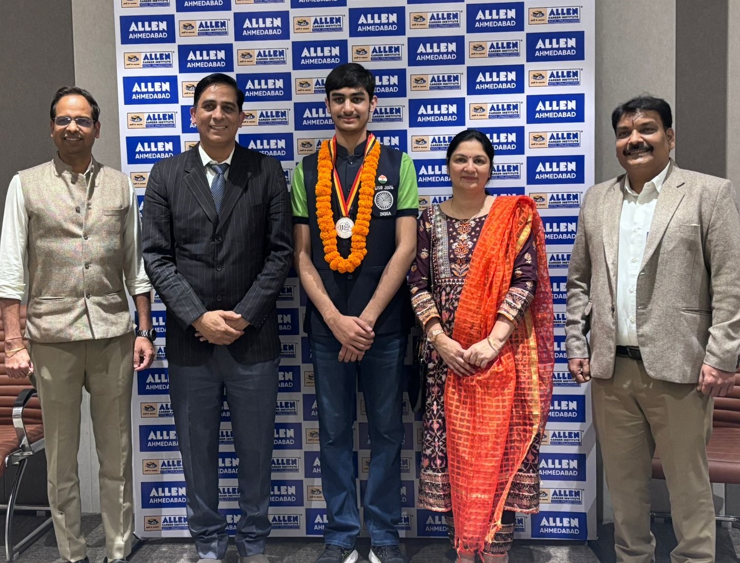 Pranit Mathur from ALLEN Ahmedabad Wins Gold Medal and also Became ...