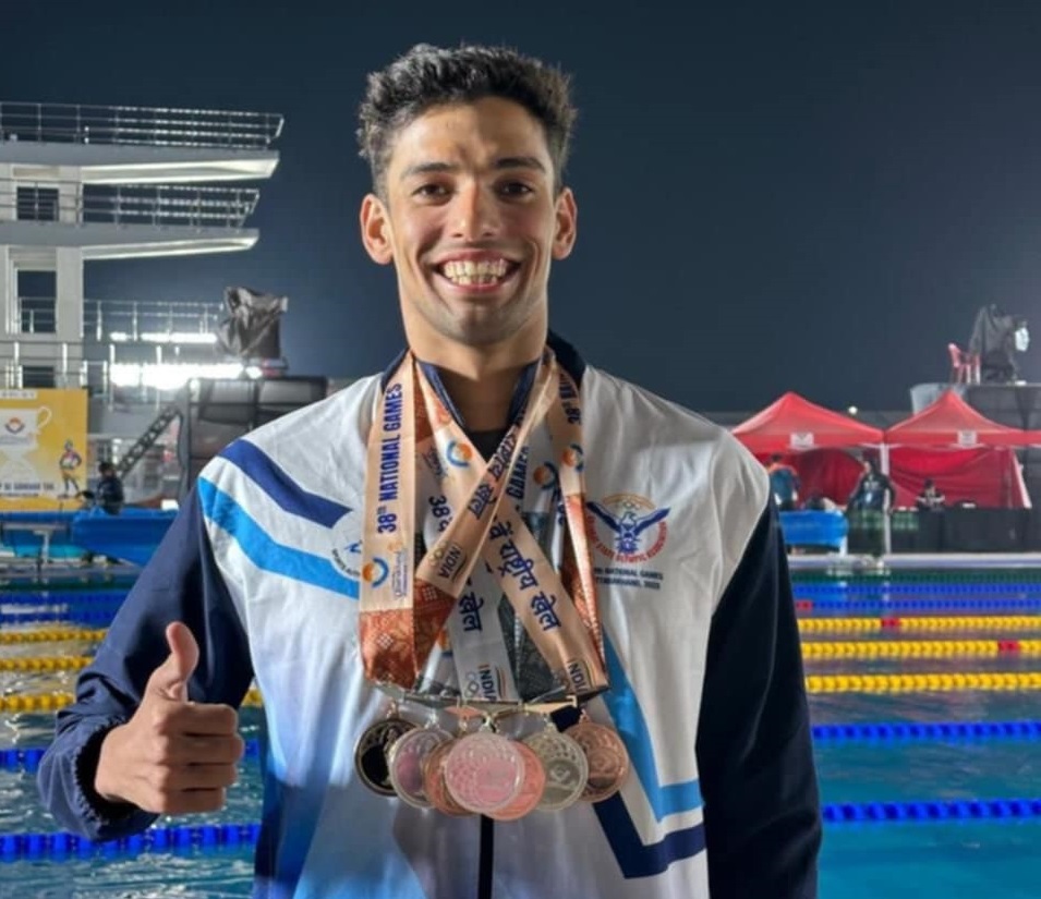 Aryan Nehra swimmer from Gujarat won seven medals at 38th National ...